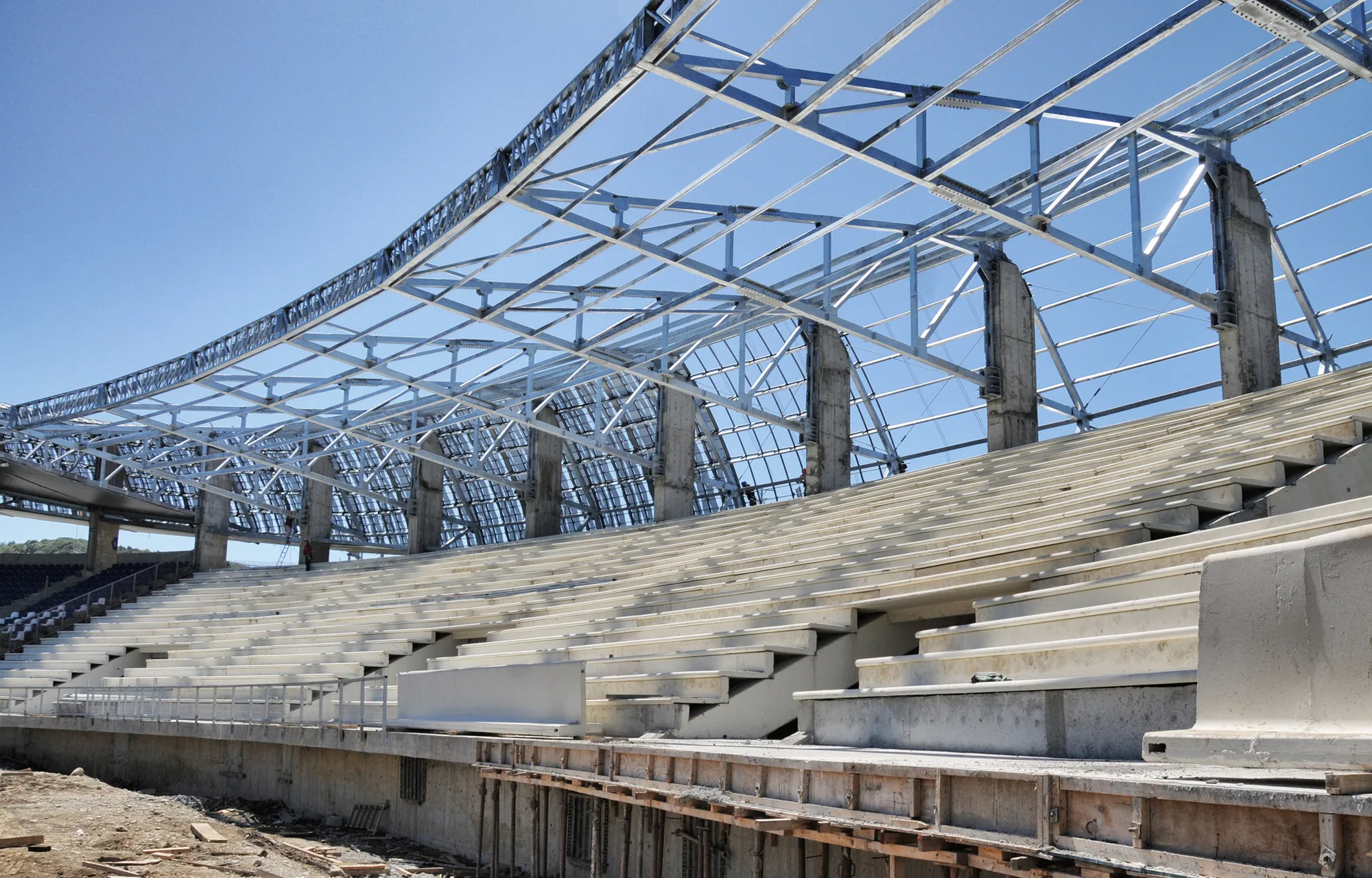 Durable Steel Tube Truss for Stadium and Arena Construction