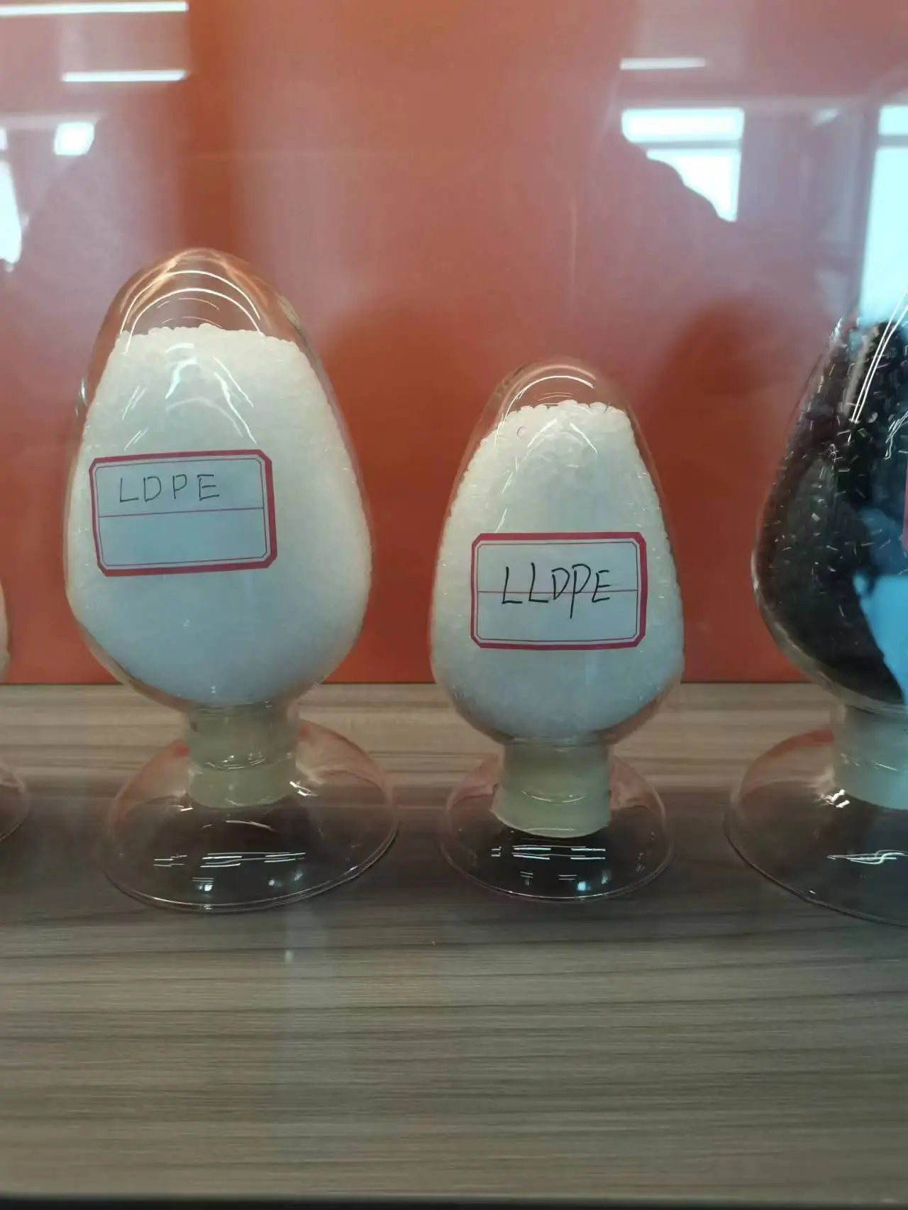 Factory Price Lldpe Plastic Granules Virgin Material Film Grade Linear ...