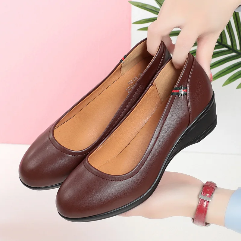 Round Toe Low Thick Heel Soft Hard-wearing Simple Style Gentle Leather ...