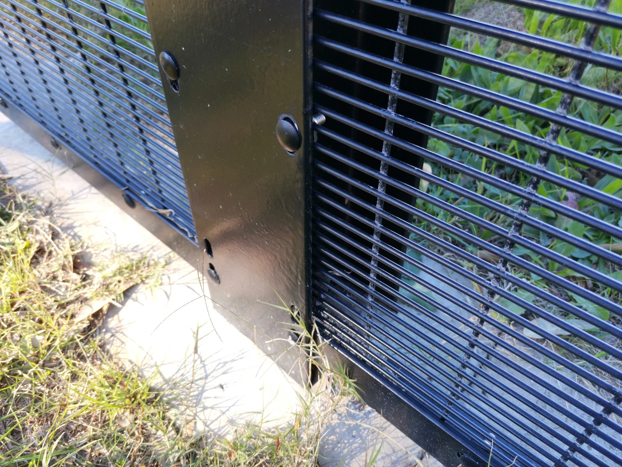 High Security Fence with H Steel Beam Fence Post H Type Post