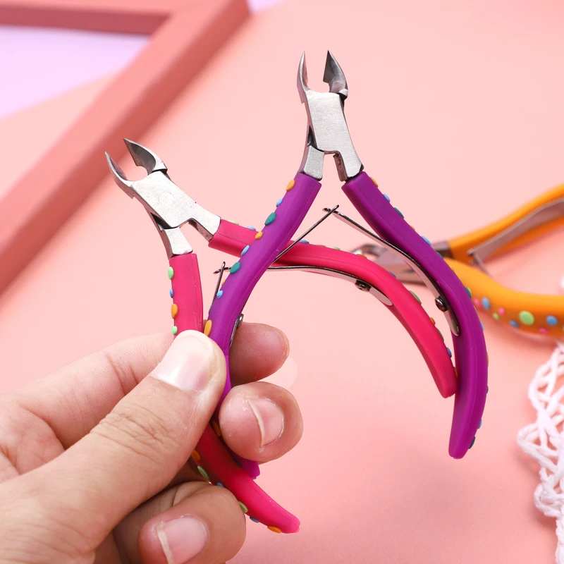 Professional Cuticle Cutter - Precision Manicure Tools