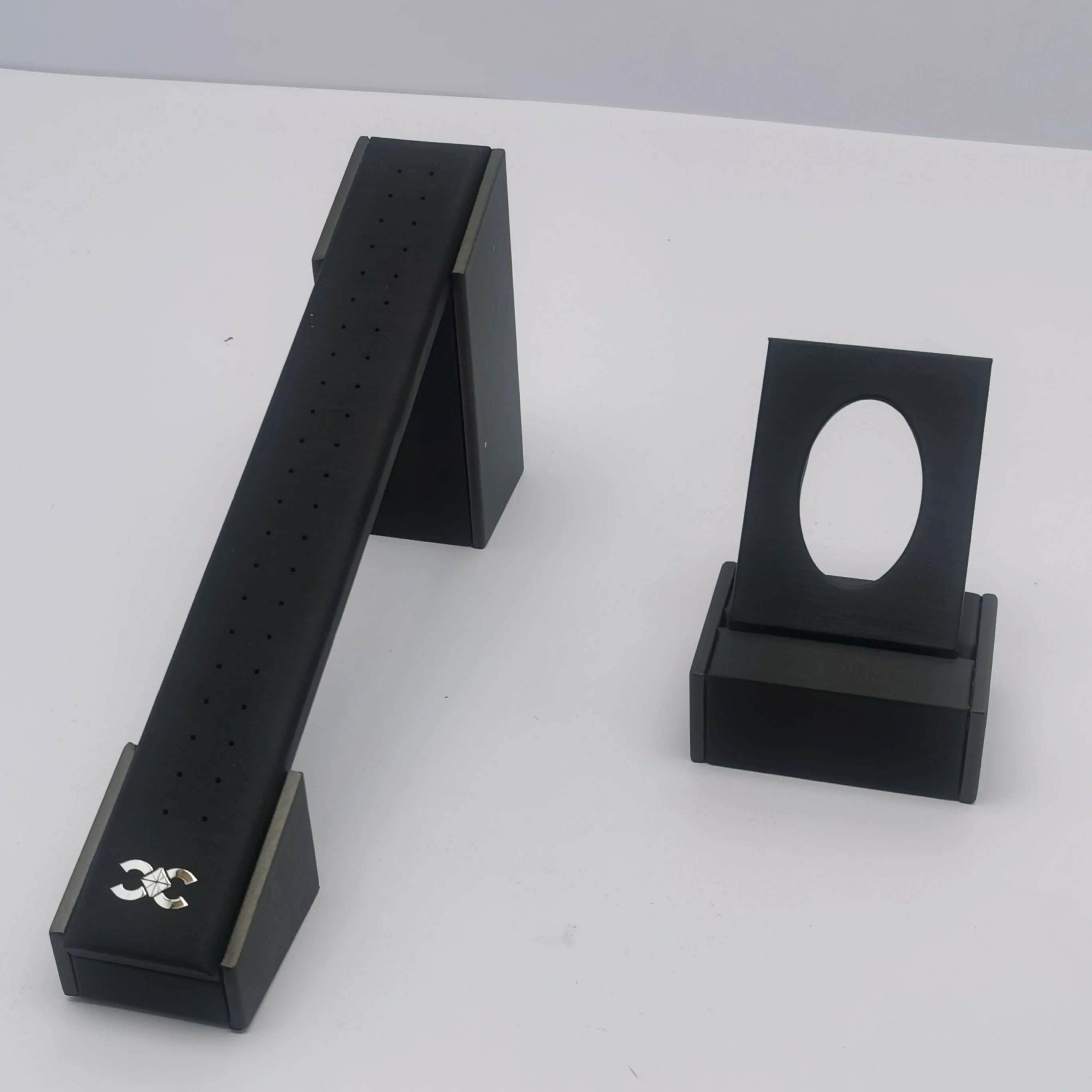 Customizable logo Piercing Display Stand| Alibaba.com