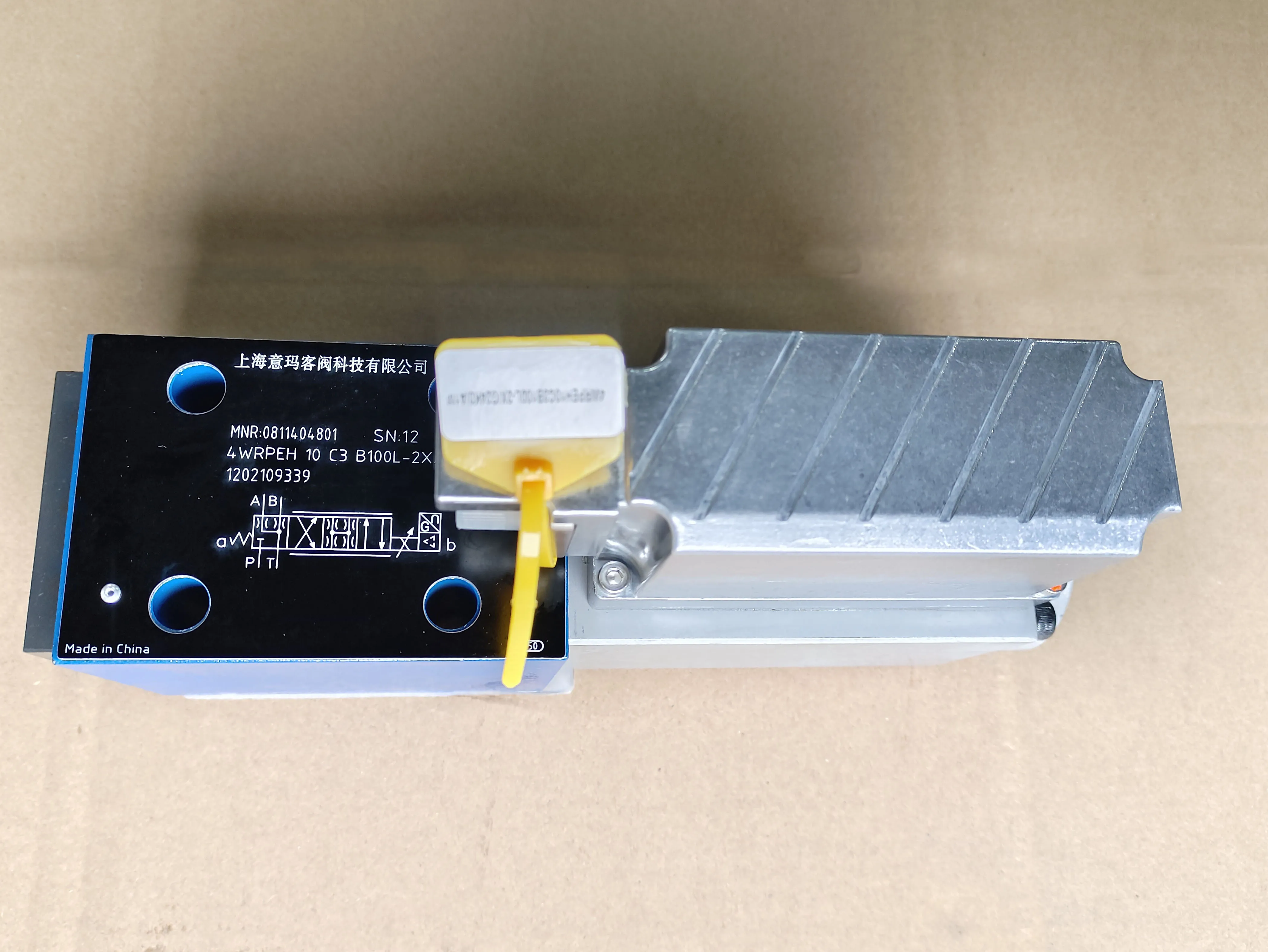 YIMAKE Servo Solenoid Proportional Control Valve 0811404602 4WRPEH 6 ...