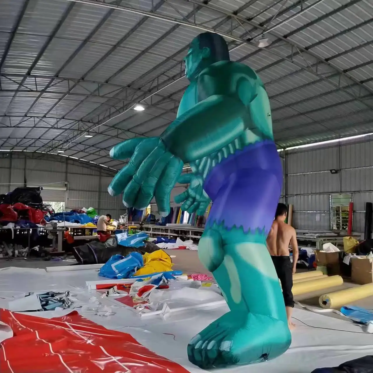 Custom Size Giant Inflatable Hulk for Outdoor Advertising