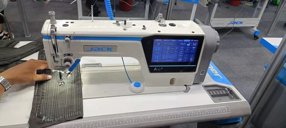 JACK A10+ Advanced Lockstitch Sewing Machine - High-Speed & Sustainable
