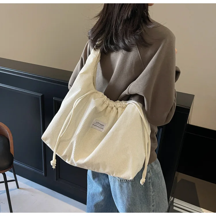 Large Capacity Niche Design Canvas Fashion Handbag 2025 Spring New ...