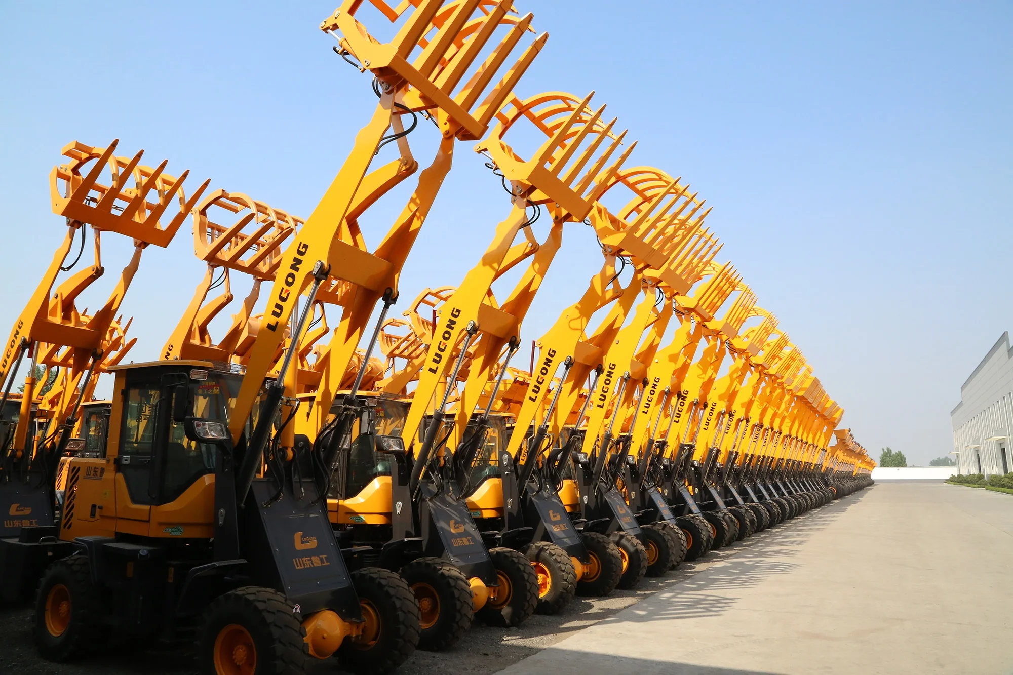 Lugong Tlb Machine Can Dig Mini Forca Bob C At Massey Ferguson 33 Wheel ...