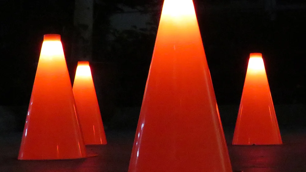 Glow In Dark Sports Cones 6-Pack LED Light Up Soccer Cones - 9 Inch ...