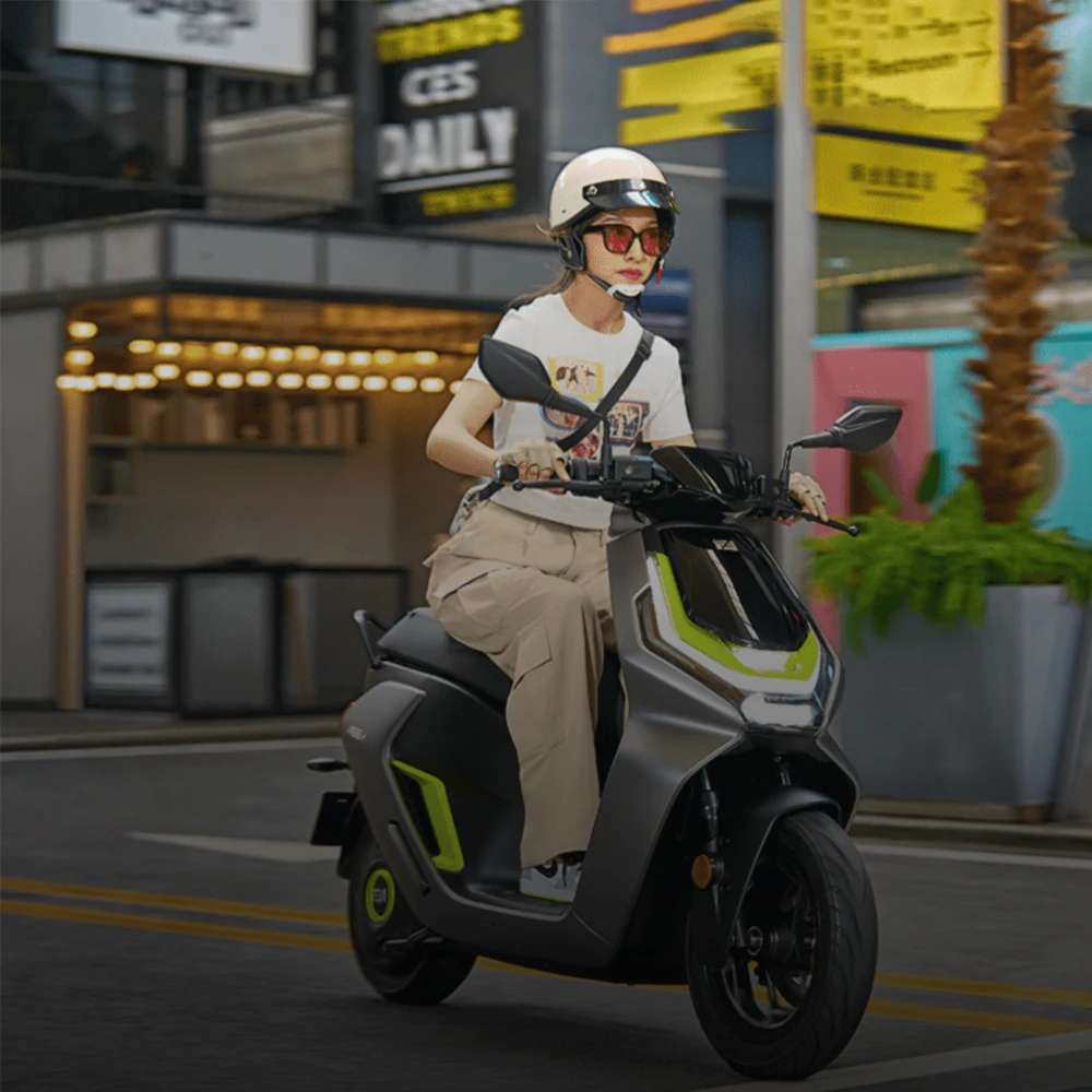 2024 HEZZO Electric Motorcycle - 5000W Fast Speed Ebike