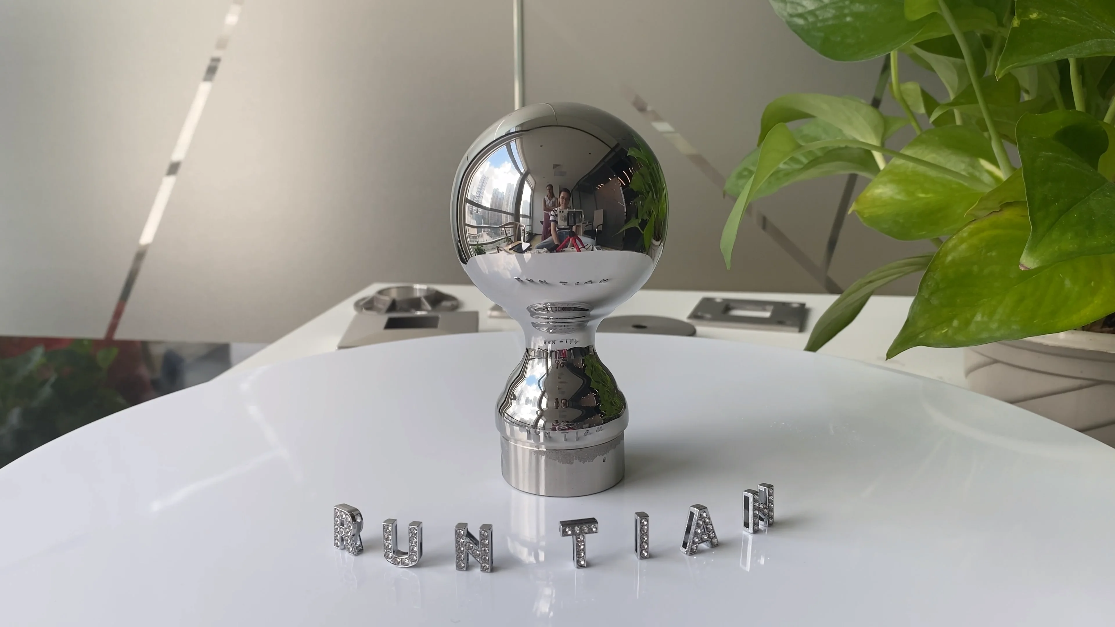 Golden Round Ss Stair Fitting Steel Railing Ball Handrail Ball End ...