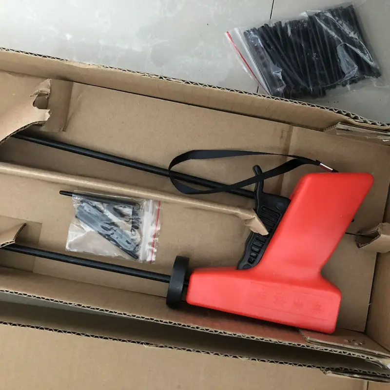 Spinning Different Sizes Red Fluff Collector Fluff Gun Roller Picker ...