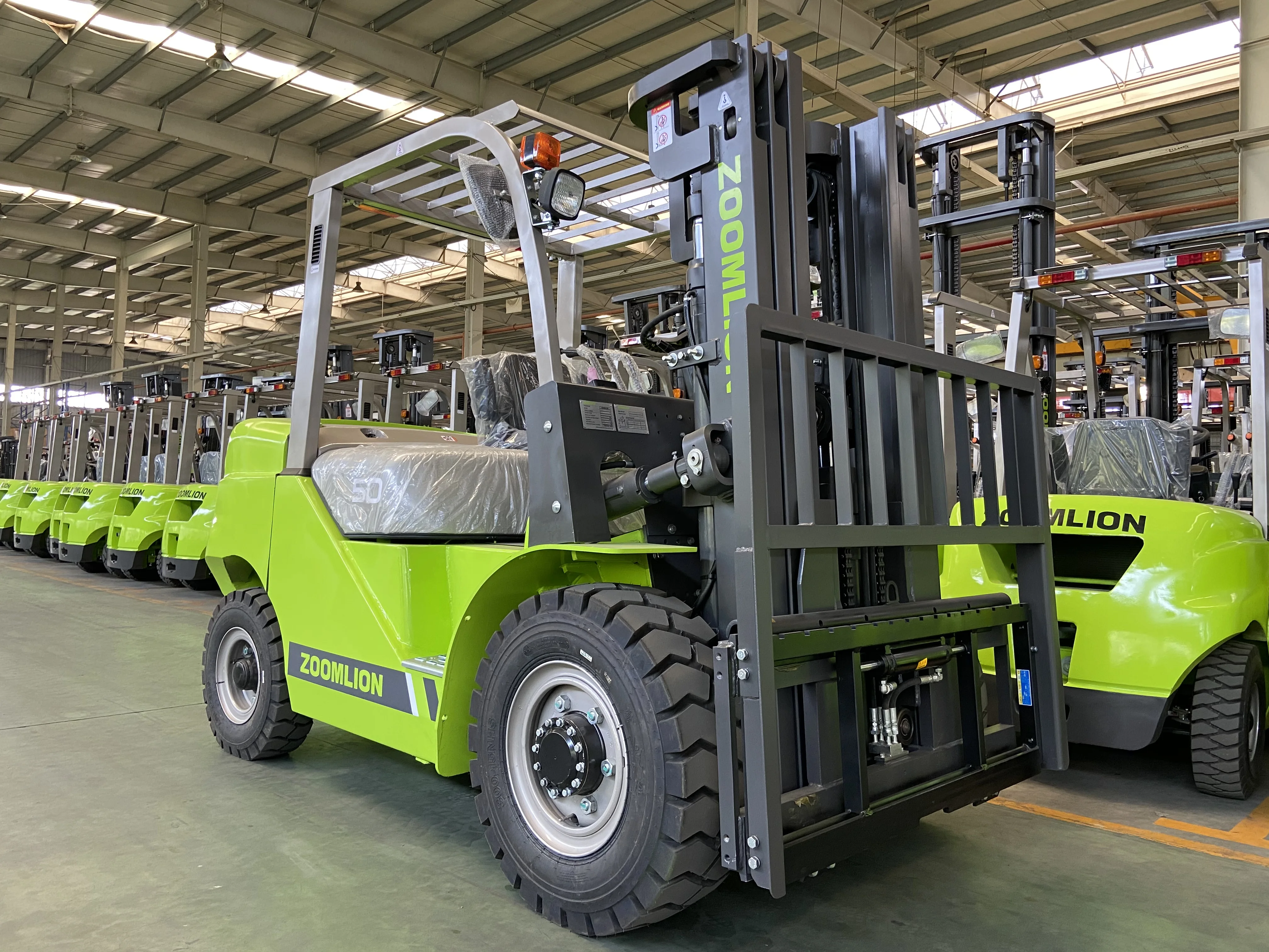 Zoomlion Factory Supply Diesel Forklift Fd40 Fd45 Fd50 Hydraulic ...