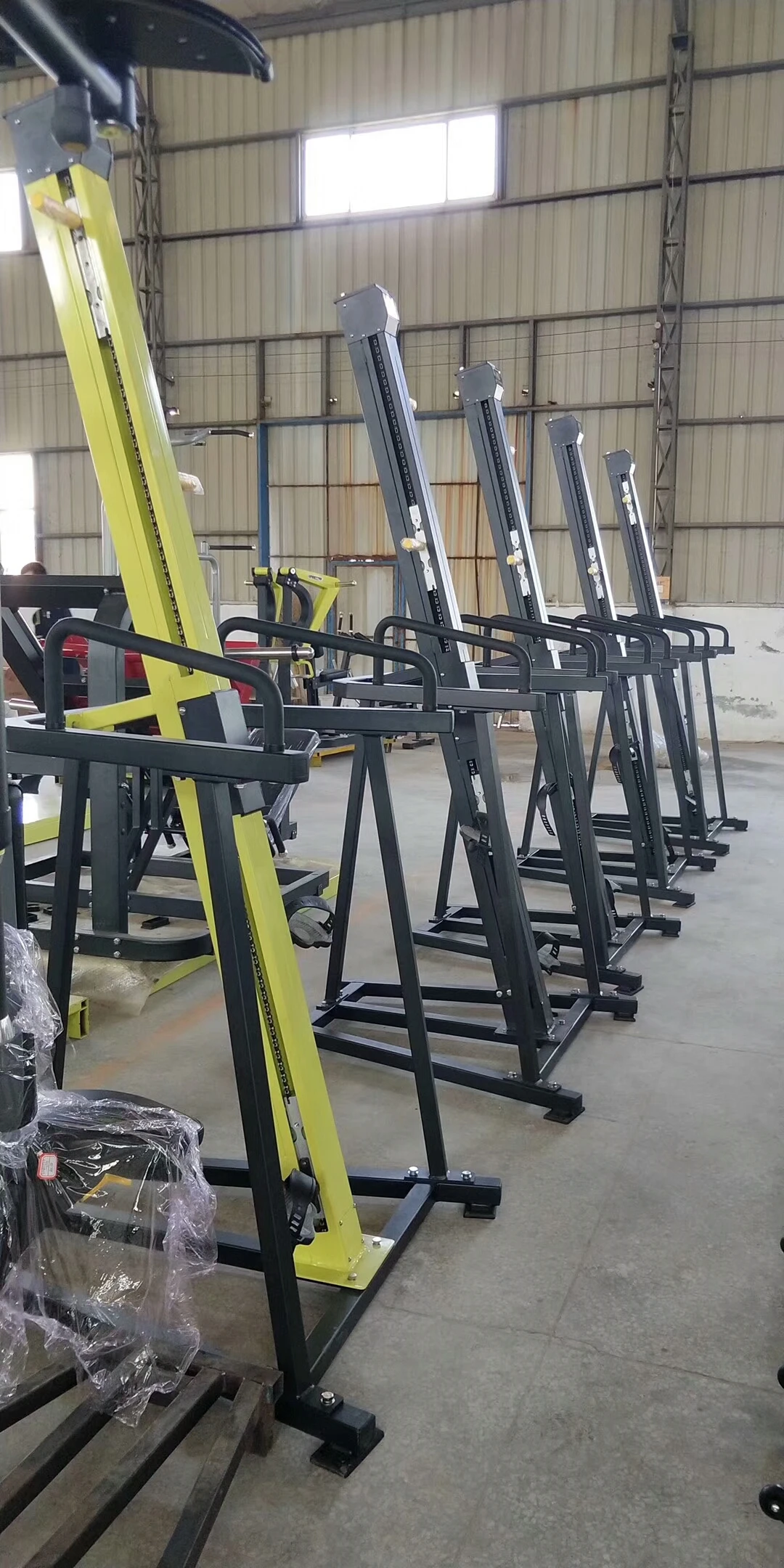 Vertical Climber - Efficient Gym Equipment for Bodybuilding