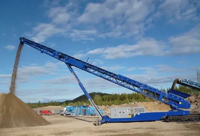 Heavy Duty Mobile Radial Conveying Telescopic Stacker