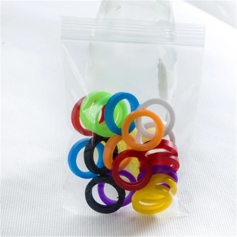Random Colorkey Rings Silicone Topper Key Holder Keychains Hollow ...