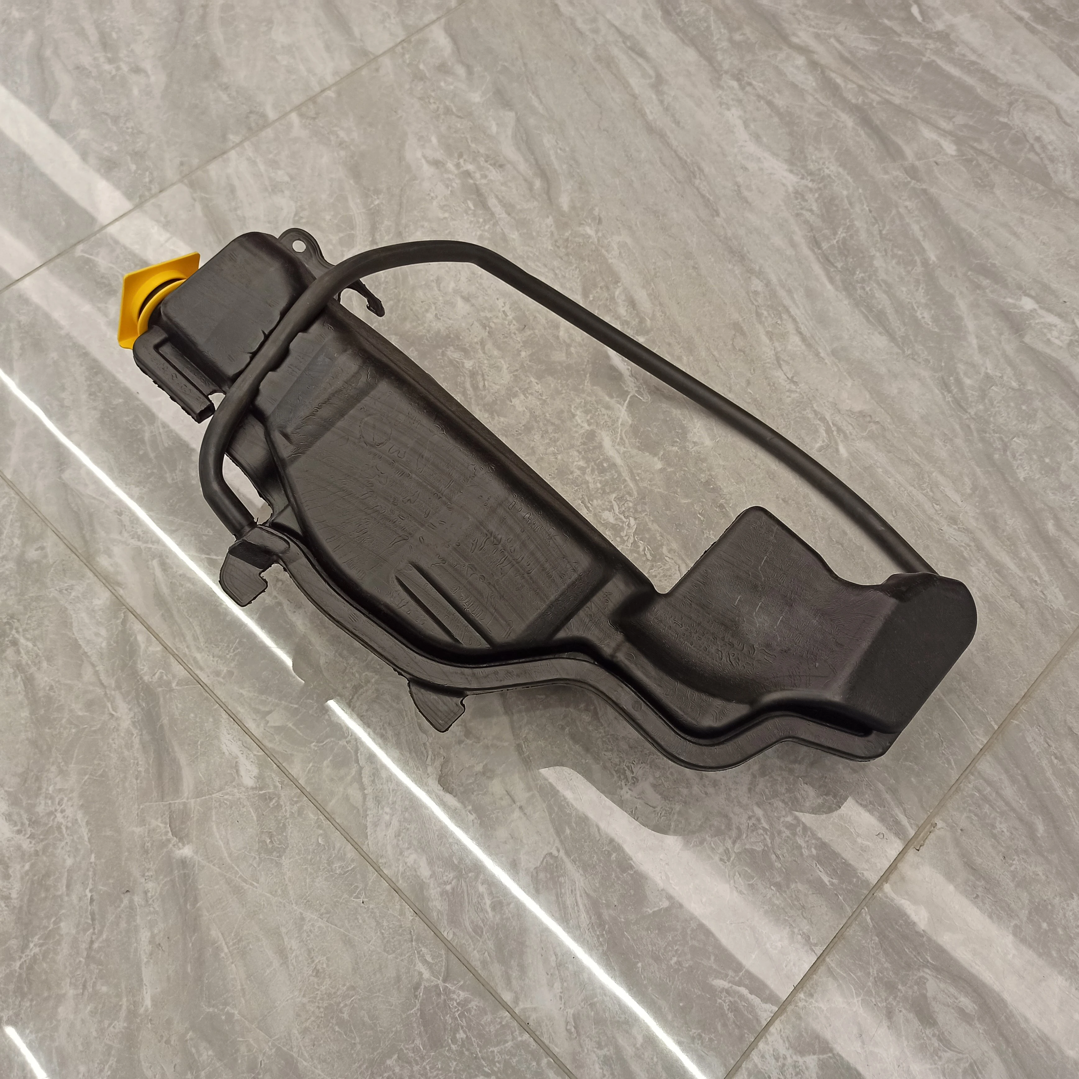 Car Auto Body Spare Parts High Quality Water Pot For Dodge Ram 1500 ...