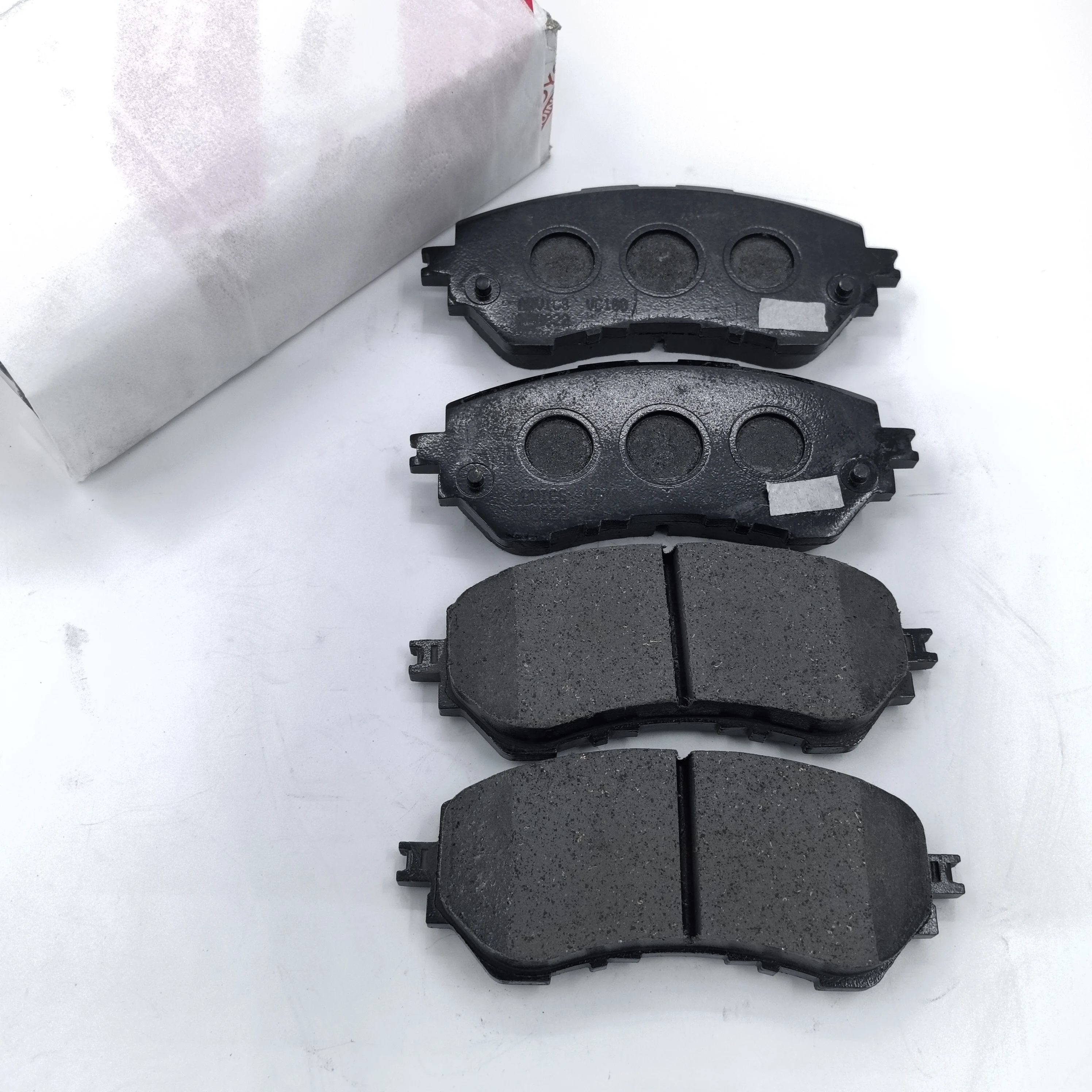 Auto Parts 044650d160 04465-0d160 D2343 Brake Pad Front Ceramic Brake ...