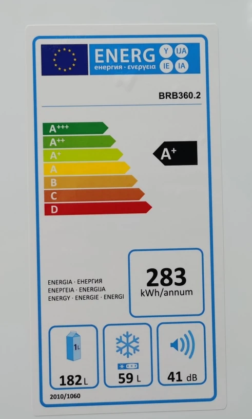240L Full-Integrated Cyclopentane Refrigerator-freezer