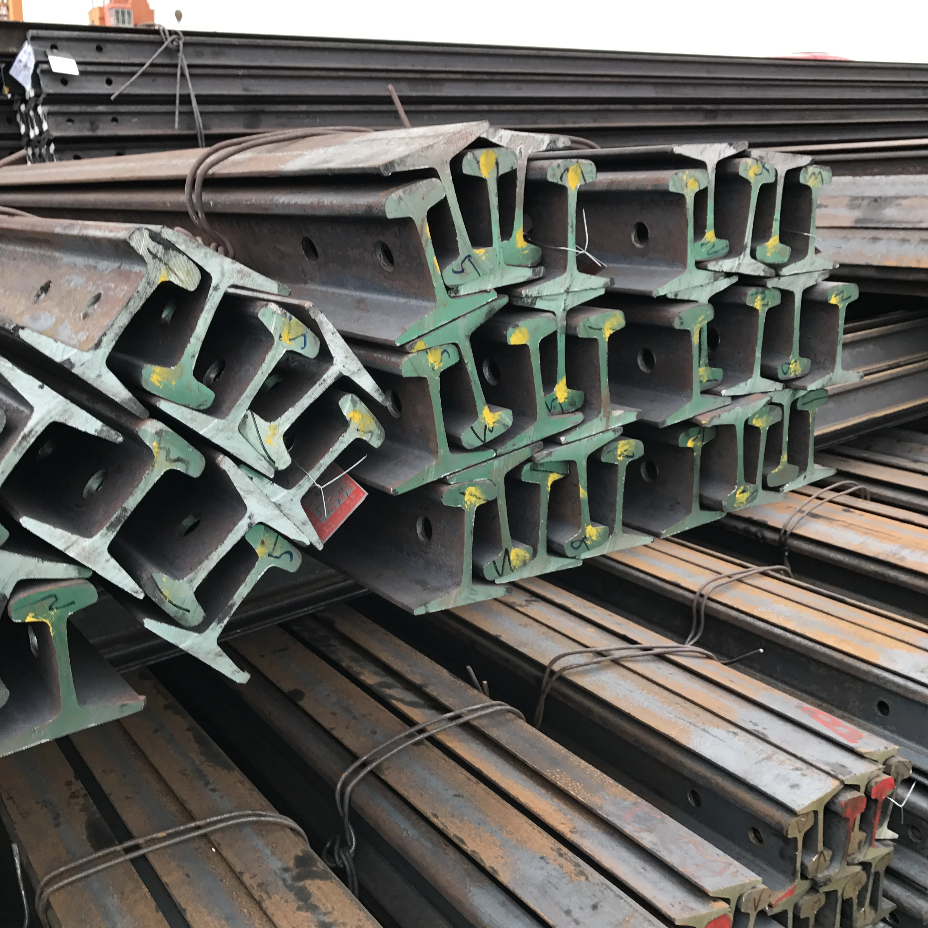 AREMA Deep Head Hardened Machinery Industrial Railway Rails