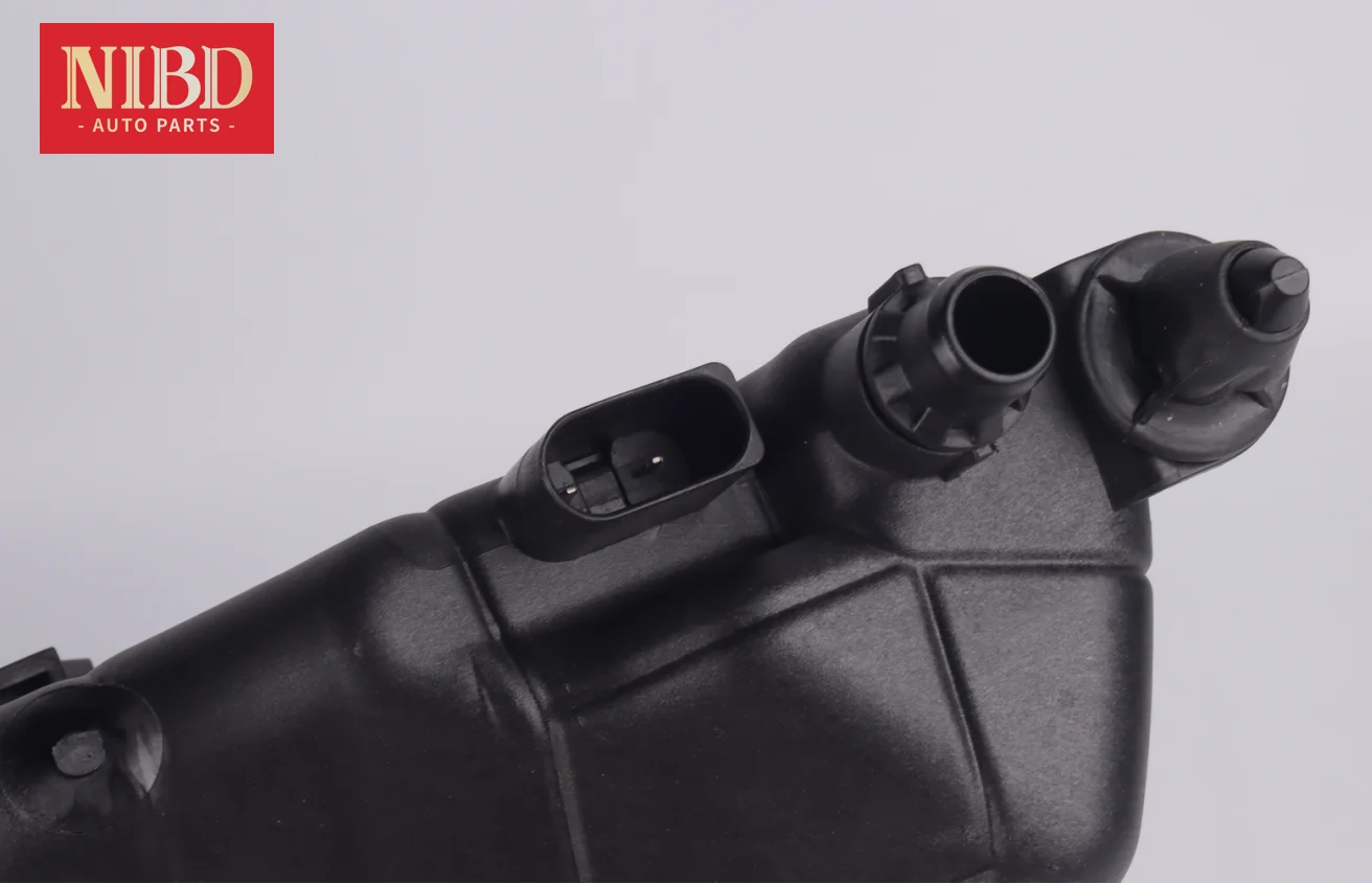 NIBD Auto Parts Expansion Tank 17139846642 Overflow Tank for BMW G30 ...