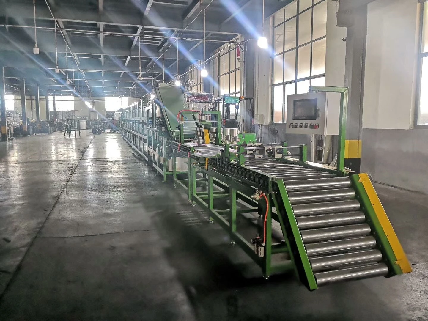 Special R1 Pattern Deep Tread Agriculture Tractor Tire 8.3-20 8.3-22 8. ...