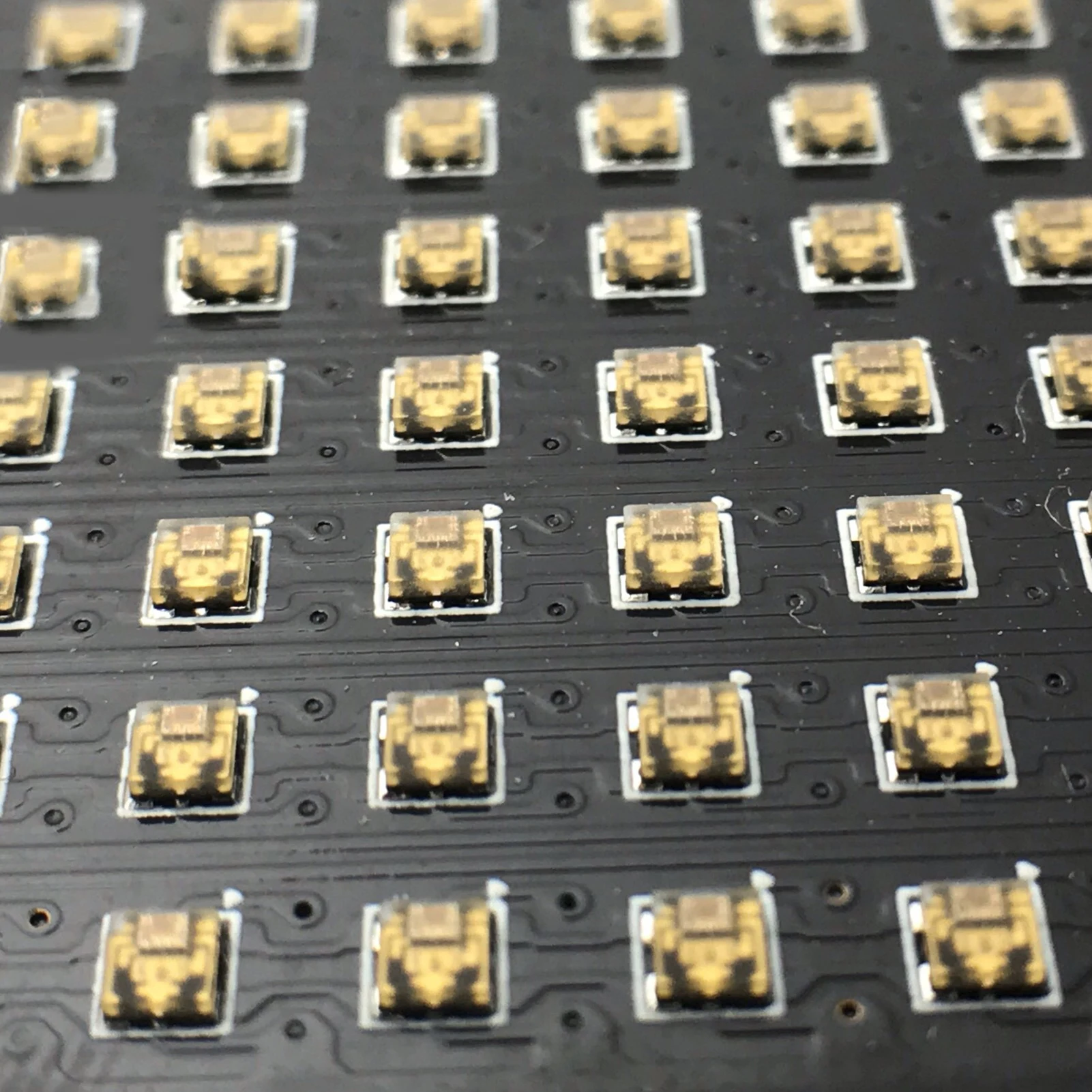 IC-Built-In 1010 RGB Mini LED WS2812B for QLED Screens - SMD LED with ...