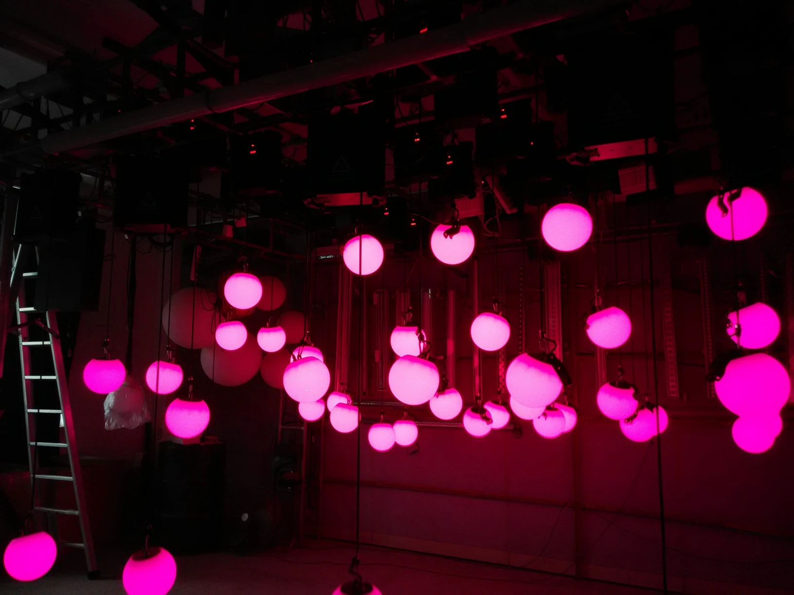 Colourful Winch Kinetic Led Ball Light Dmx512 Ball System Winch Led ...