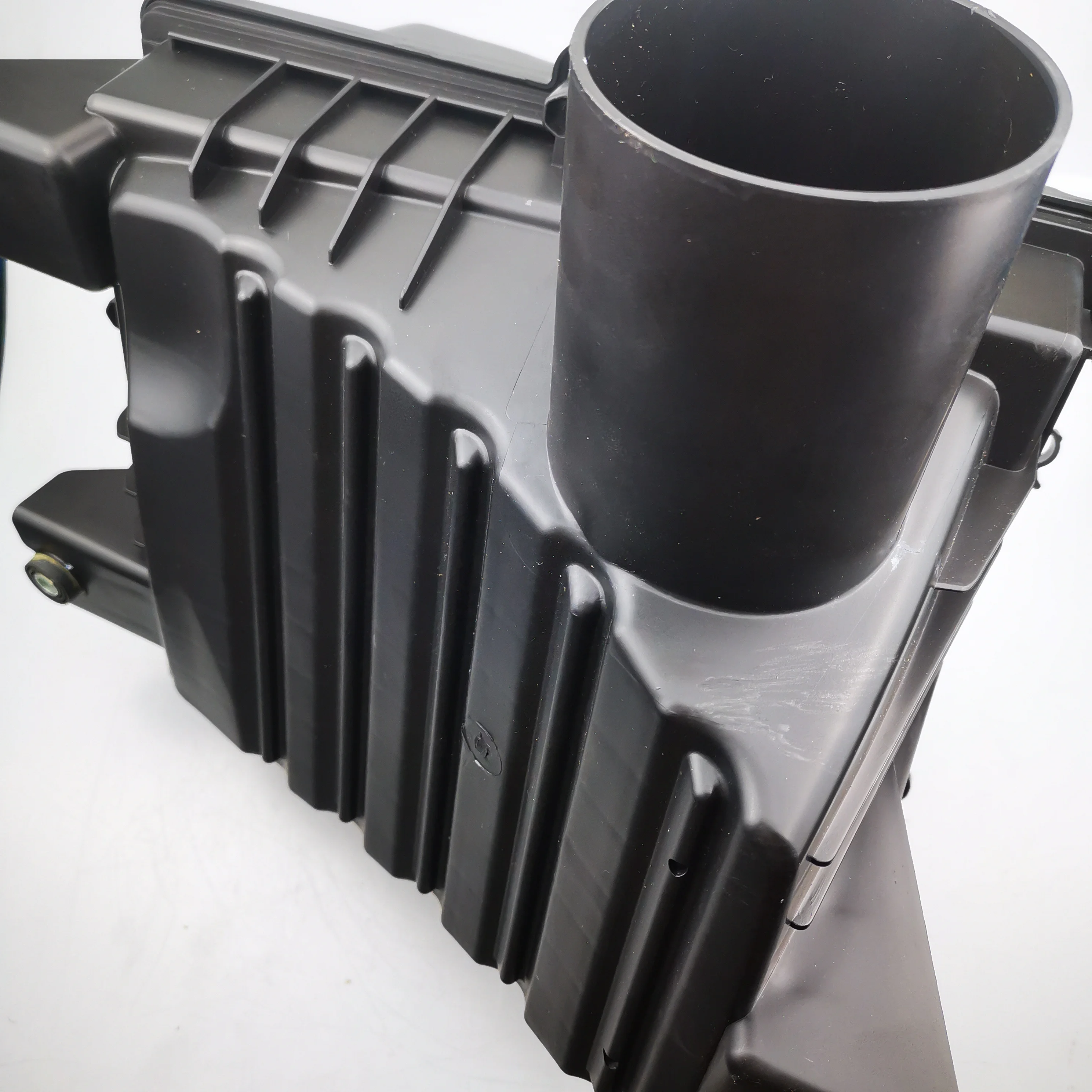 SAIC MAXUS T60 Original Air Filter Assembly C00047898| Alibaba.com
