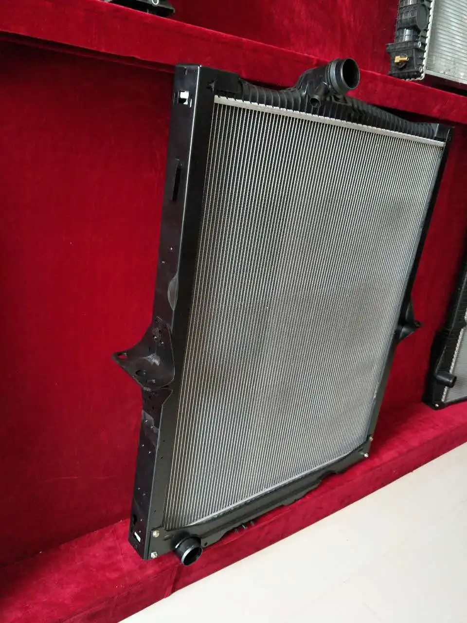 High Quality Freightliner Cascadia Radiator Assembly Oem 527751007 ...