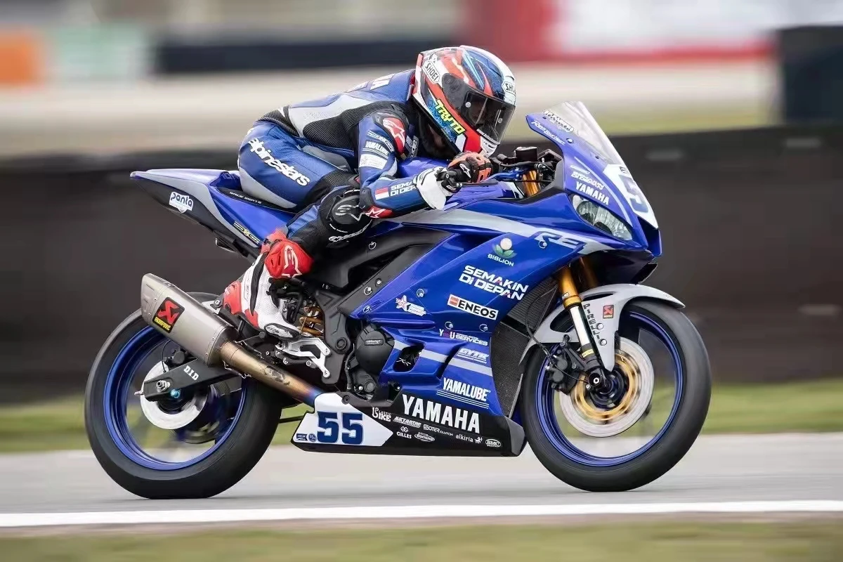 Enhance Your Yamaha YZF/R3/R25 Racing with Fairing Upgrade