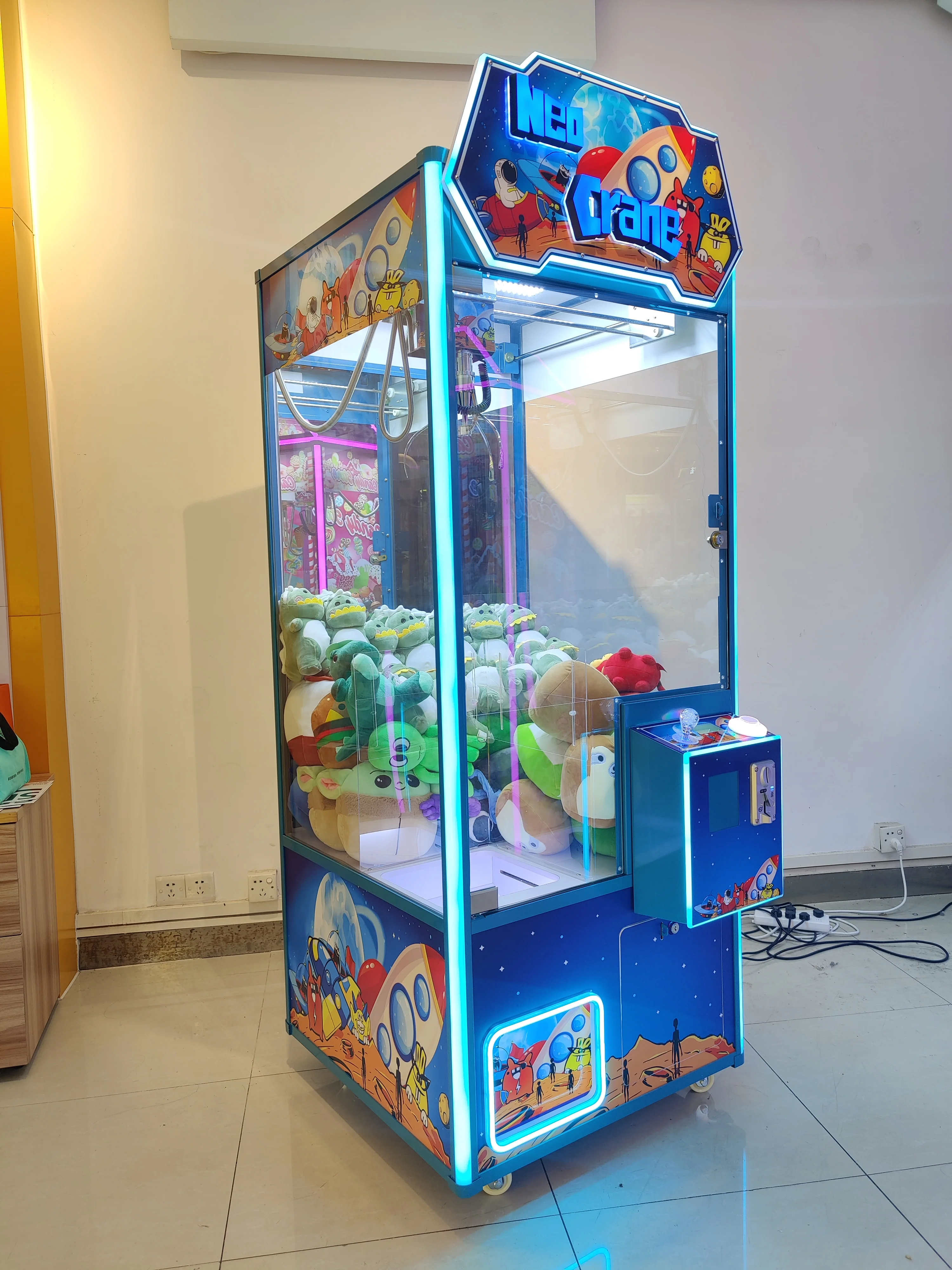 Neofuns Neo Crane A Toy Plush Claw Crane Machine Coin Operated Games ...