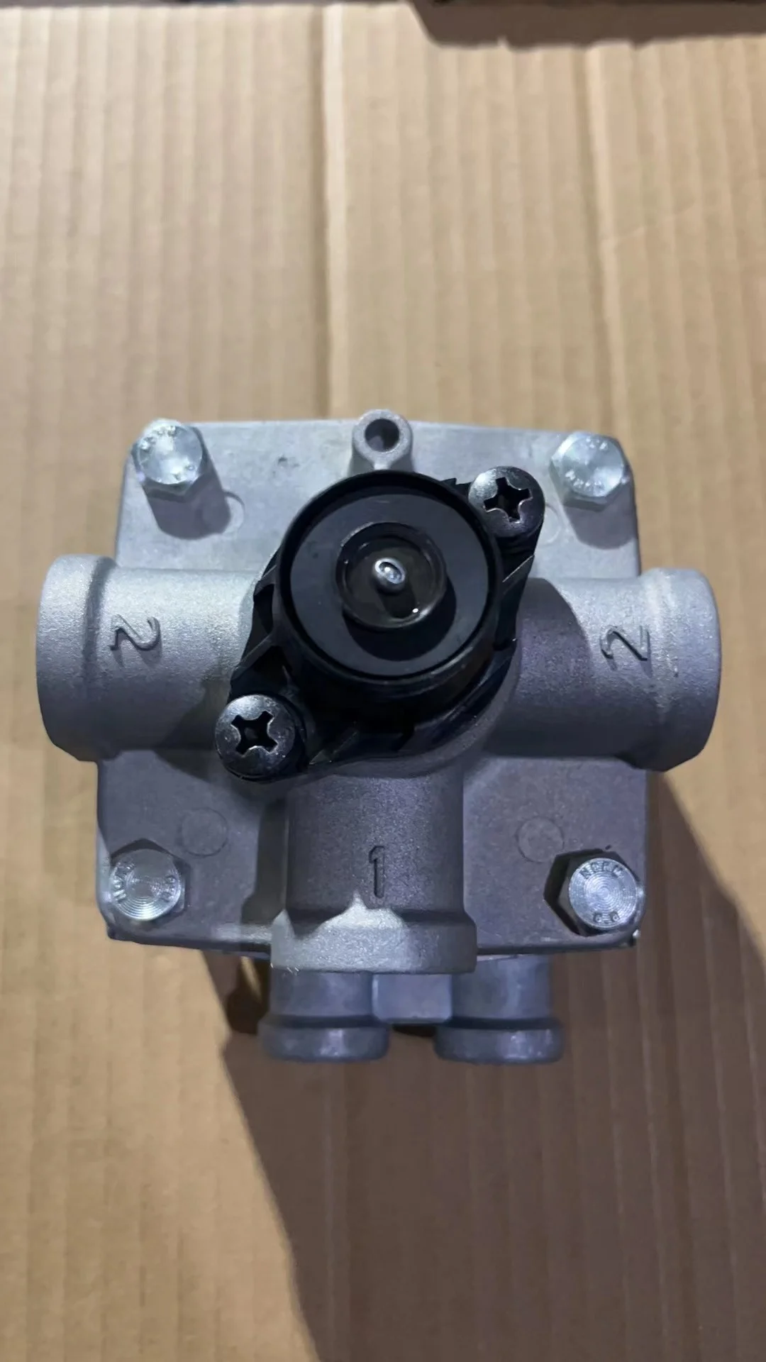 Original Wabco 9730112030 Relay Valve Kamaz 5490 54901 6580 V-olvo S ...