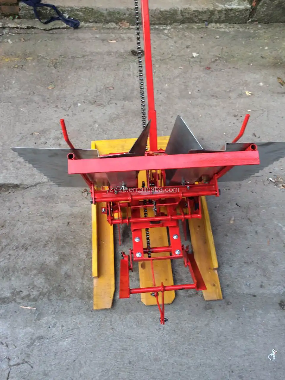 Efficient Rice Transplanting with YIZE Machines in Philippines