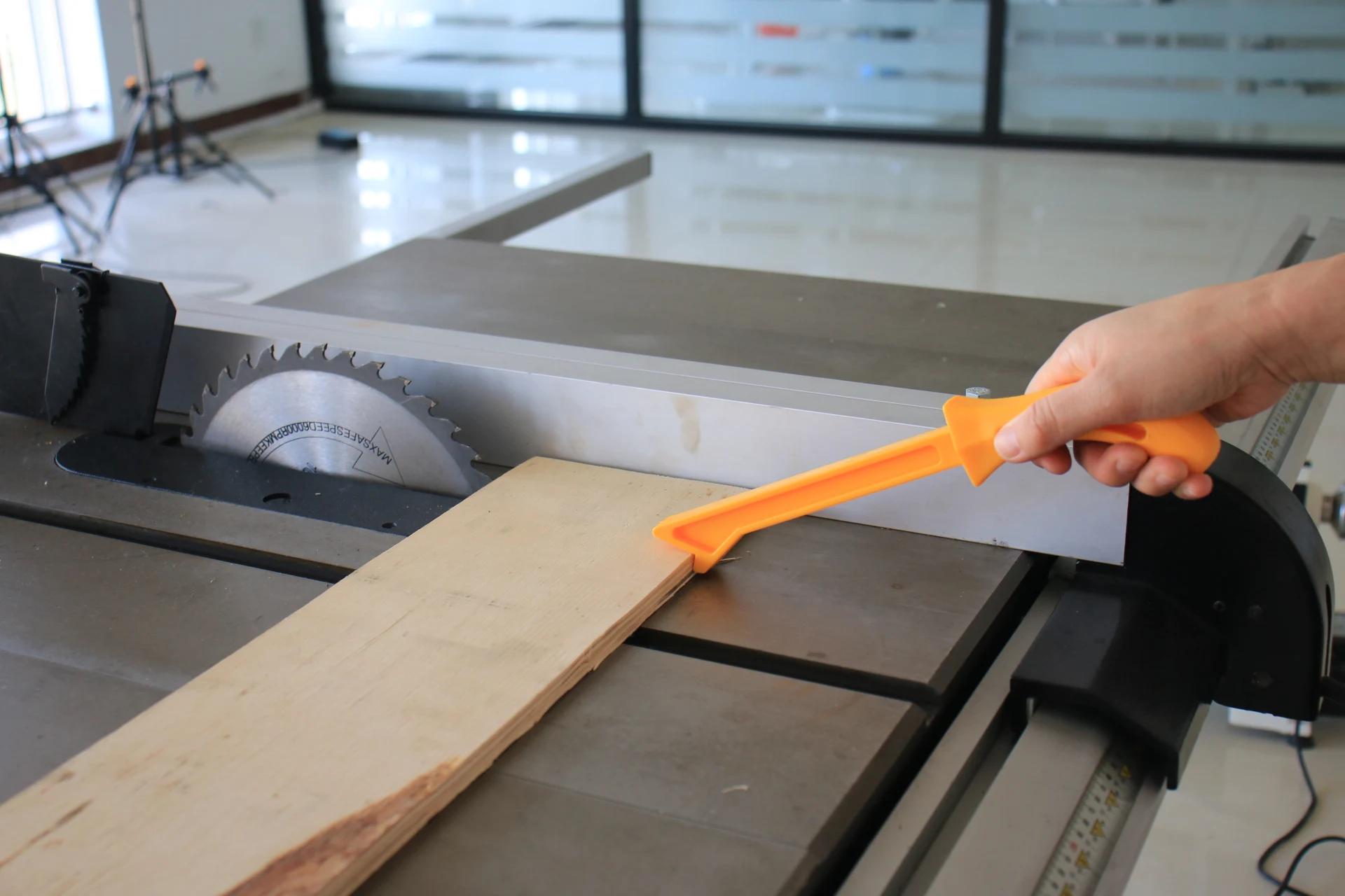 Safety Woodworking Push Block and Stick Package - Ideal for Woodworkers