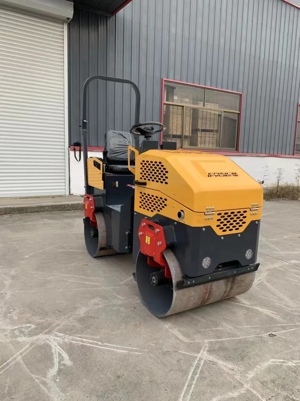 1.5 Ton Road Roller Hydraulic Drive Double Roller - Buy Road Roller ...