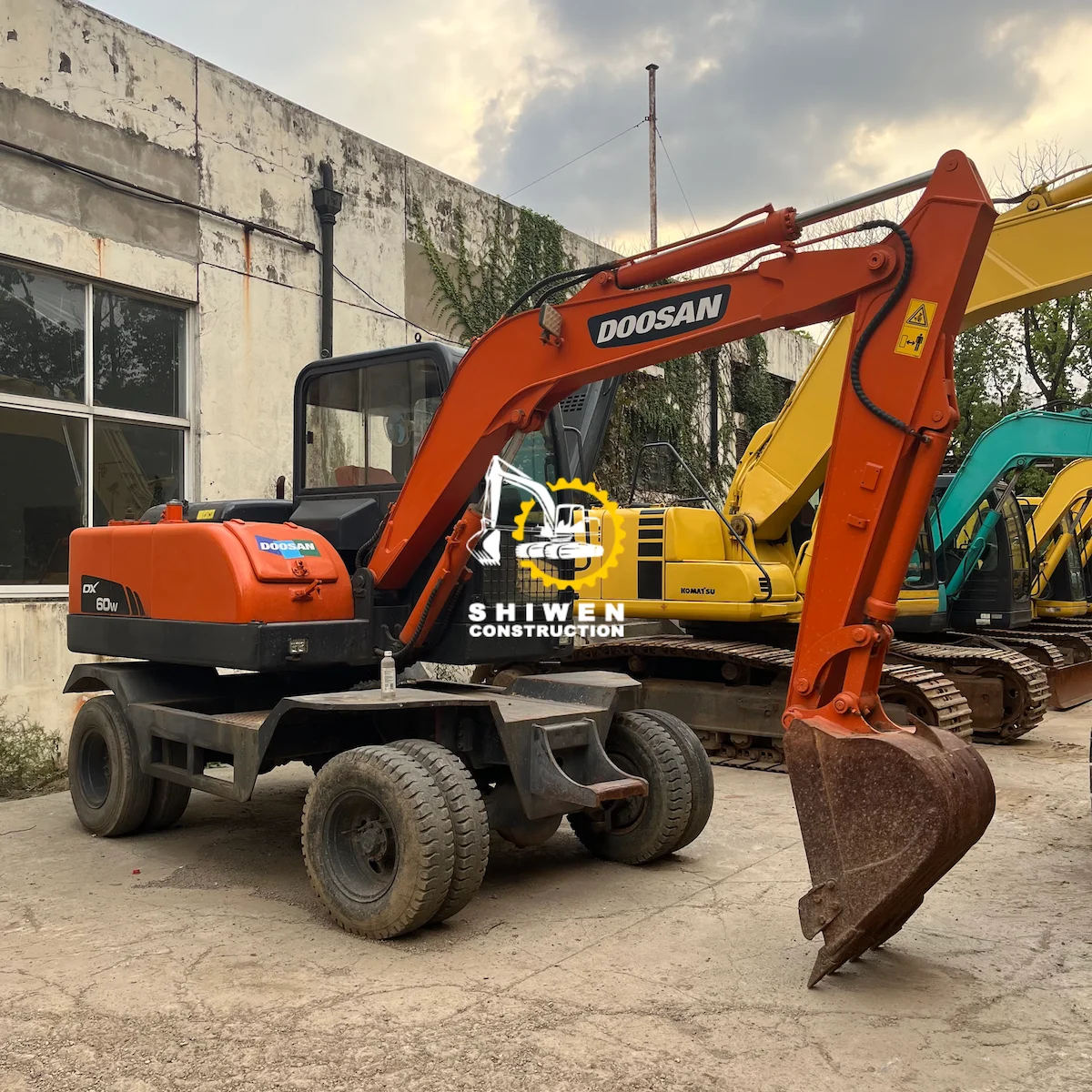 Used Doosan DX60 Excavator, Doosan DX60W DX55W Micro Mini Wheel ...