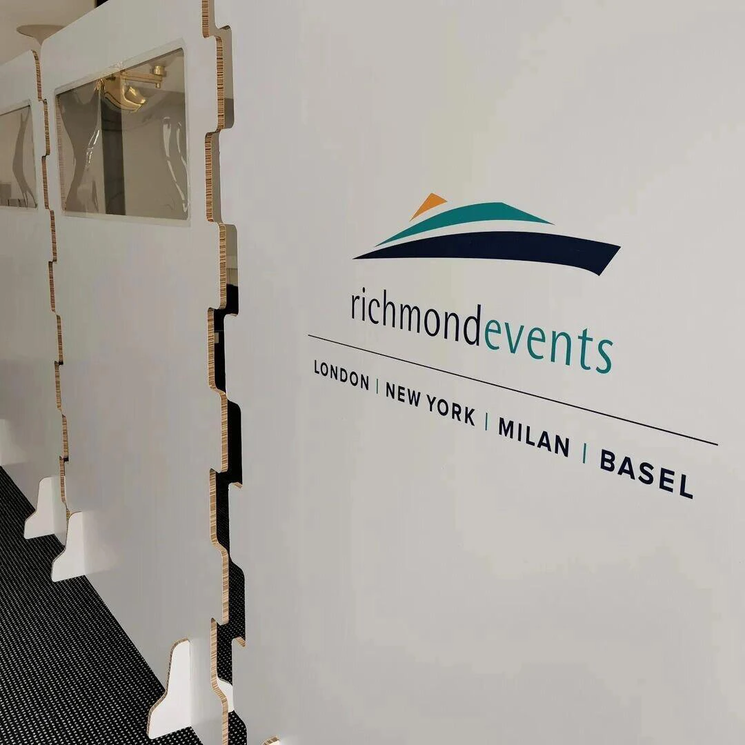 Vertical Corrugated Honeycomb Display Rack Advertising Cardboard Card ...