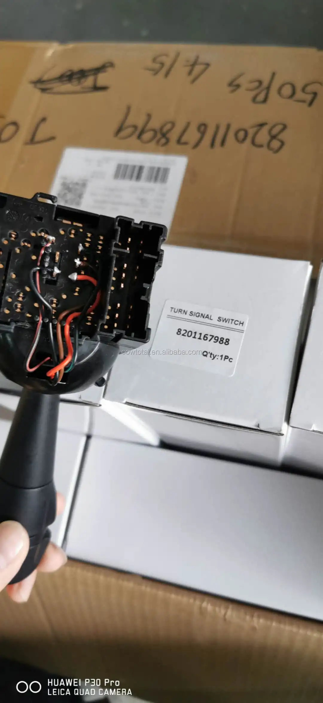 8201167988 Switch Indicator Light Stalk for Renault Sandero Logan