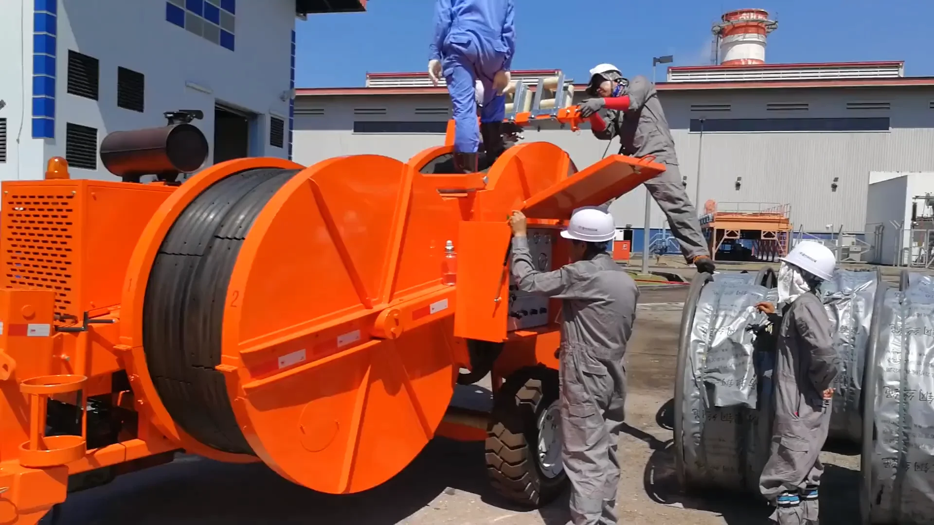 Hydraulic Puller Tensioner For Cable Pulling / Tensioning Stringing ...