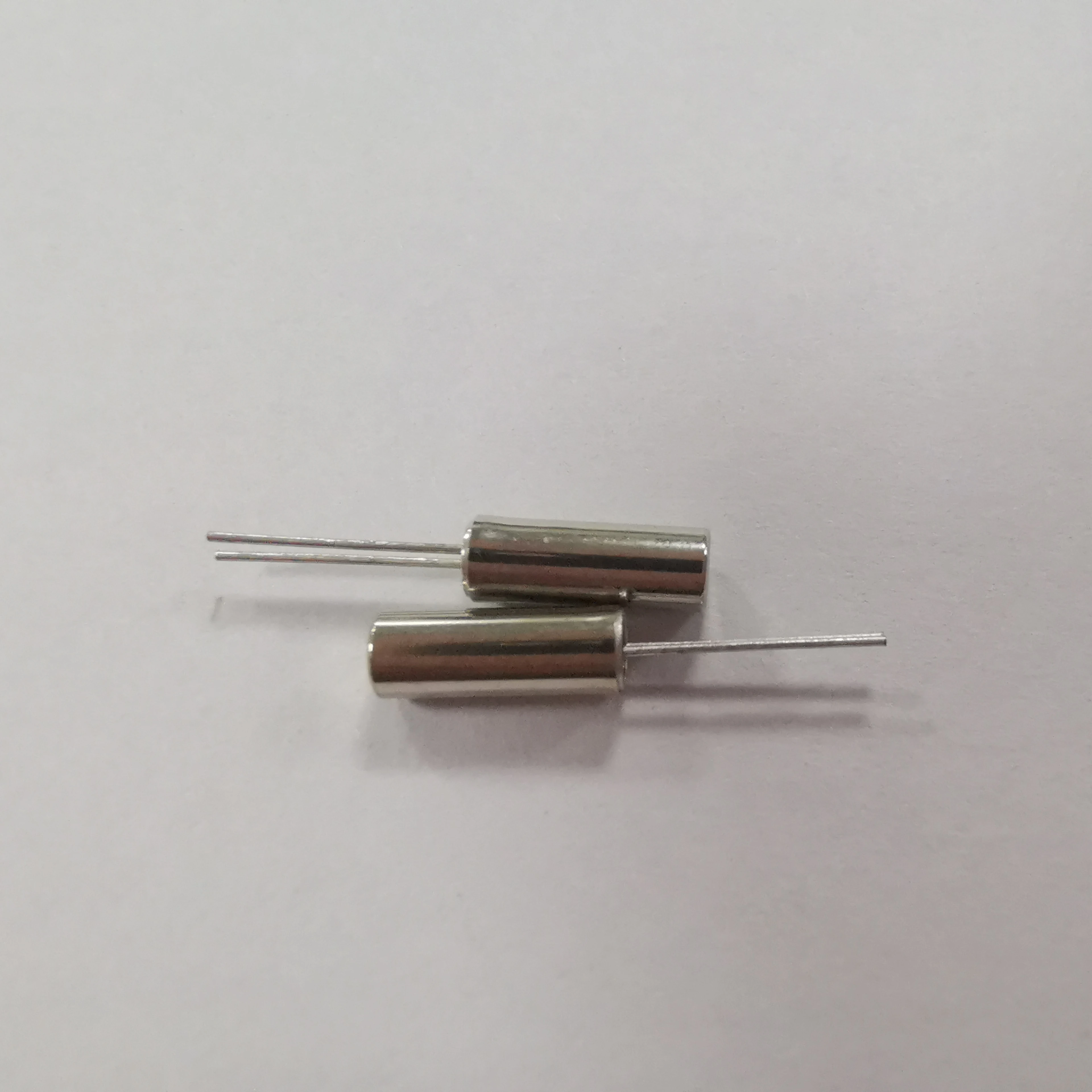 Stc Quartz Tuning Fork 206/308 Quartz Crystal /crystal Resonator /32.768k/12.5pf - Buy Quartz ...