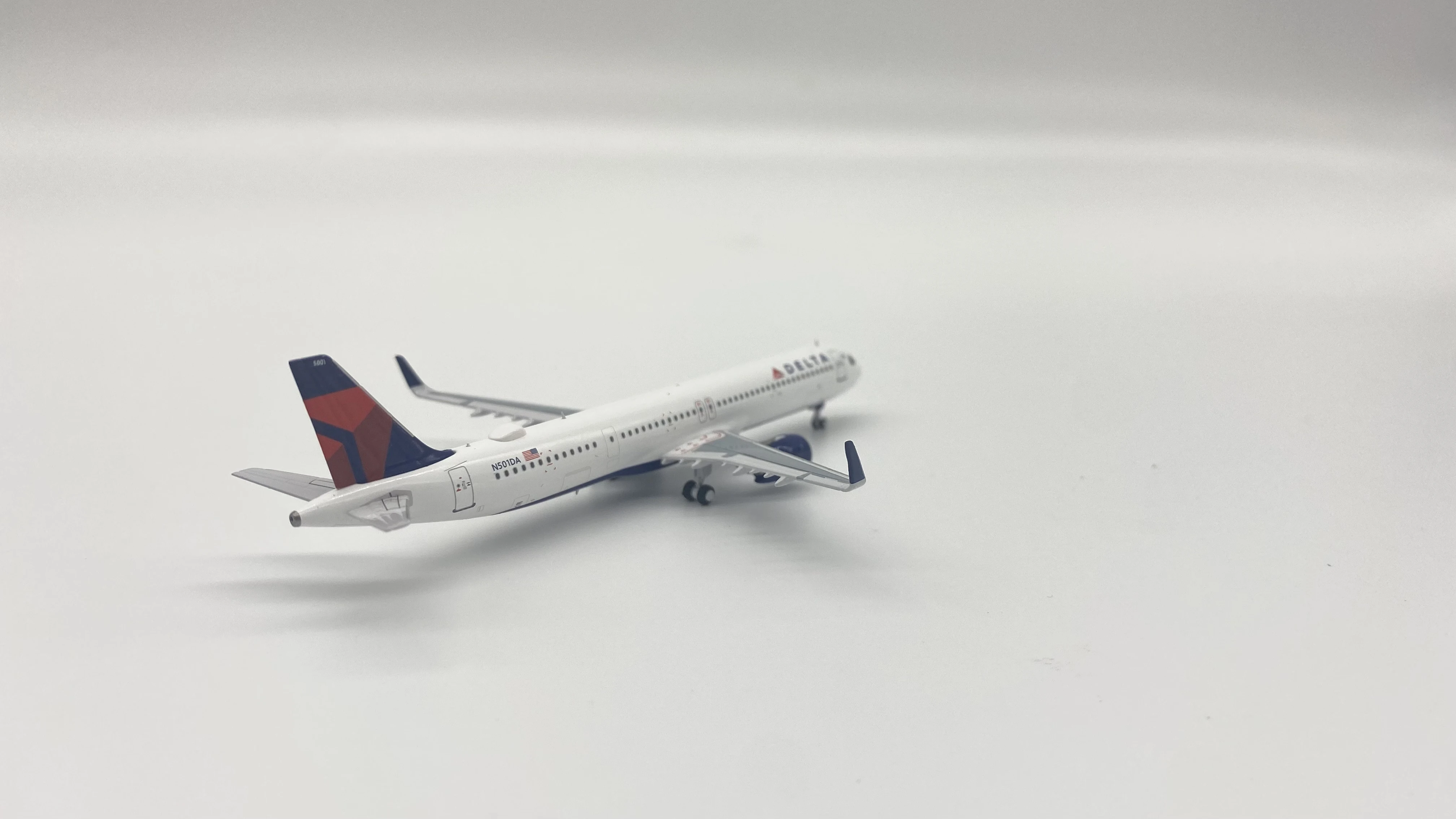 Diecast Model Airplane Plastic Plane Airbus A321-271nx 1/400 Airplane ...