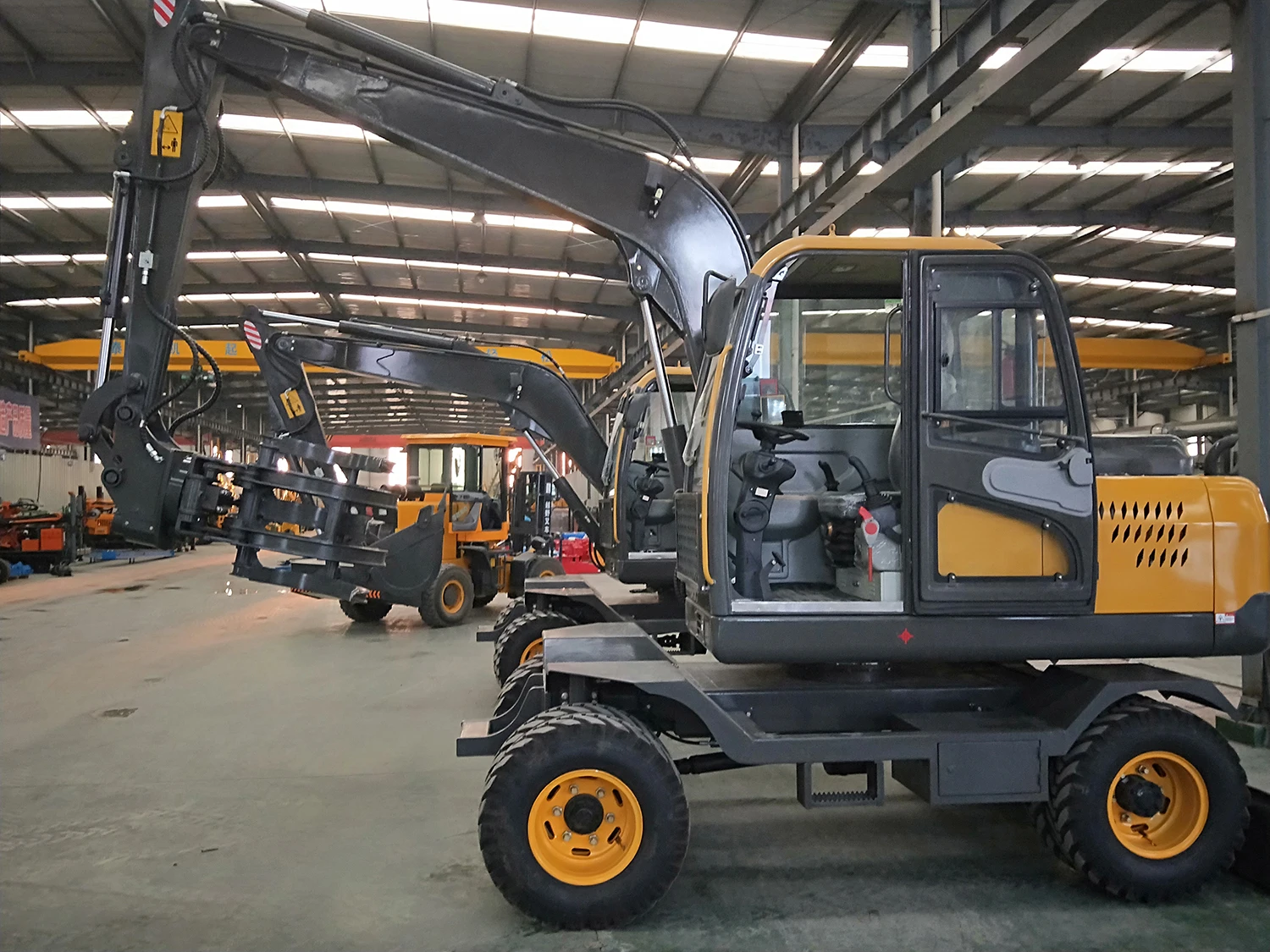 8 Ton Wheel Hydraulic Excavator / diesel Excavator Digger Machine ...