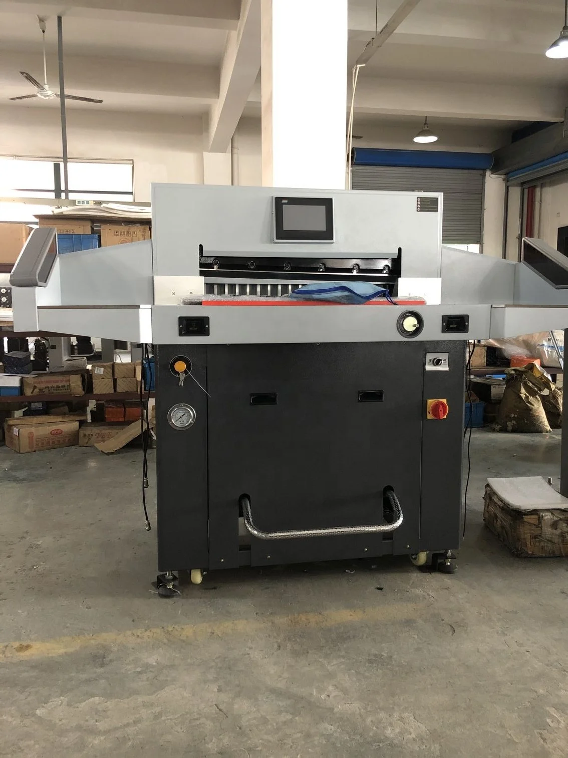 720mm Heavy Duty Paper Guillotine Cutter - High Accuracy