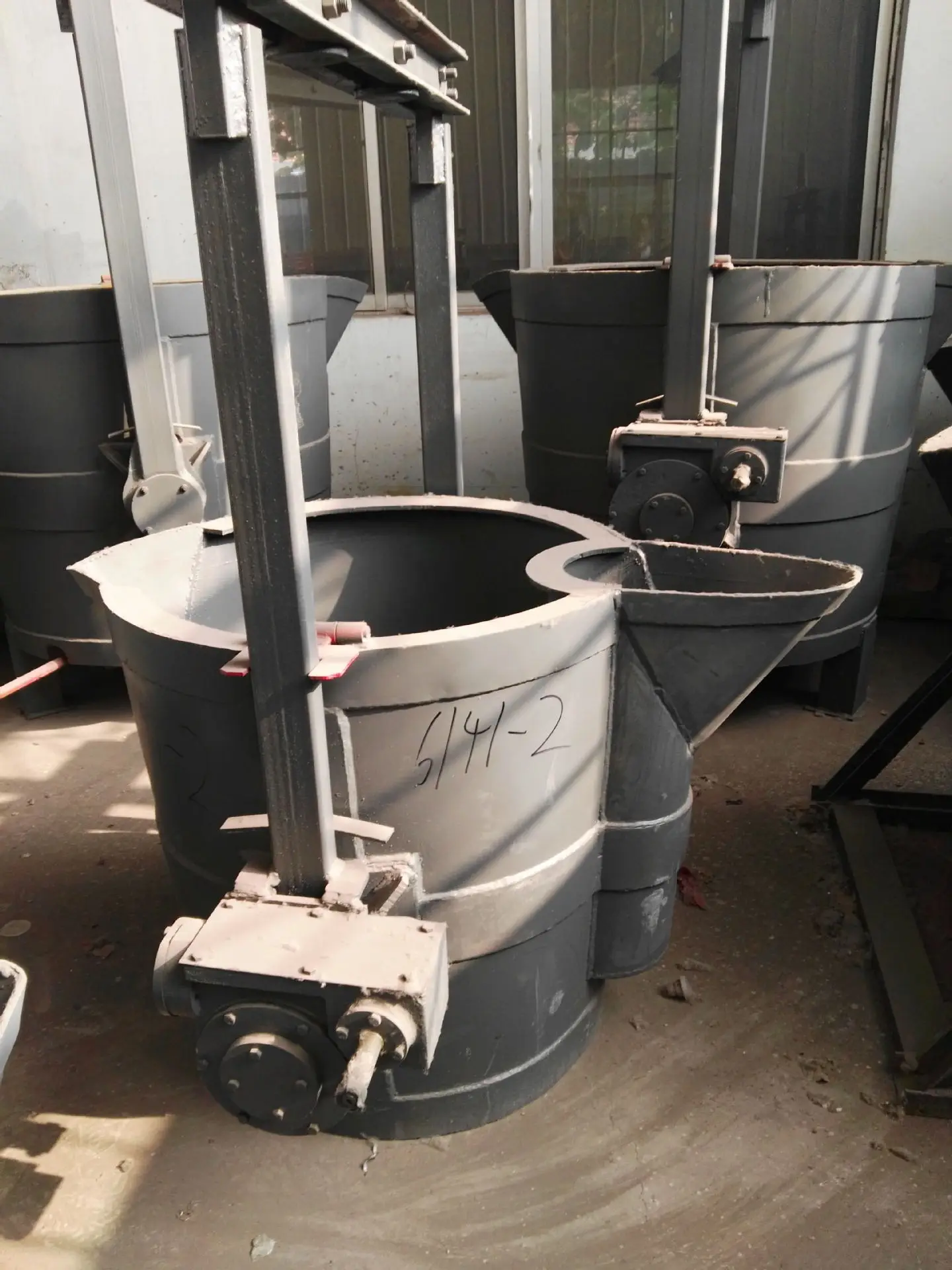 Ladles Are Used In Steel Mills Foundries To Receive Molten Steel ...