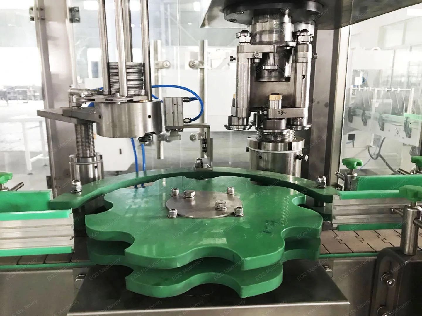 1000-2000 Cans Per Hour Small Capacity Beer Canning Machine Beer ...