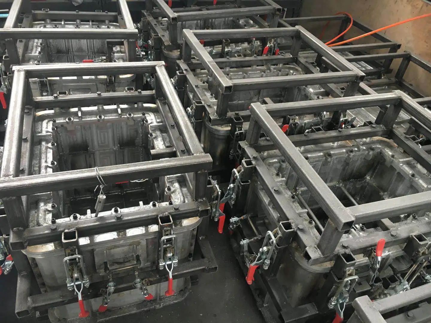 SYCOOLER Rotomold Molding - Customized Cooler Box Molds