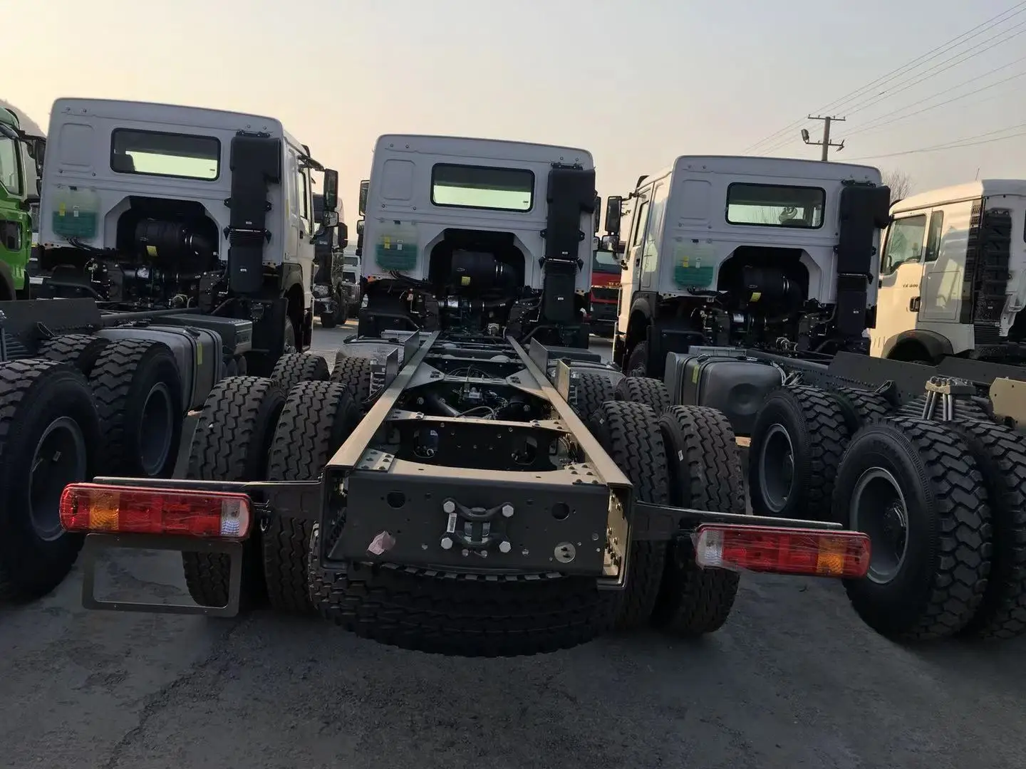 HOWO Cargo Truck Chassis 6x4 Wheel Vehicle Transmission Weight Chassis ...