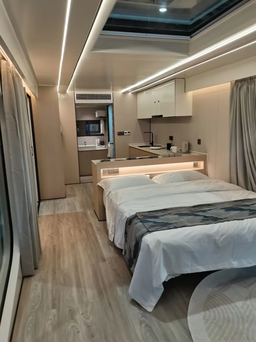 Modular Box House Capsule Room Space Capsule - Luxury & Customization