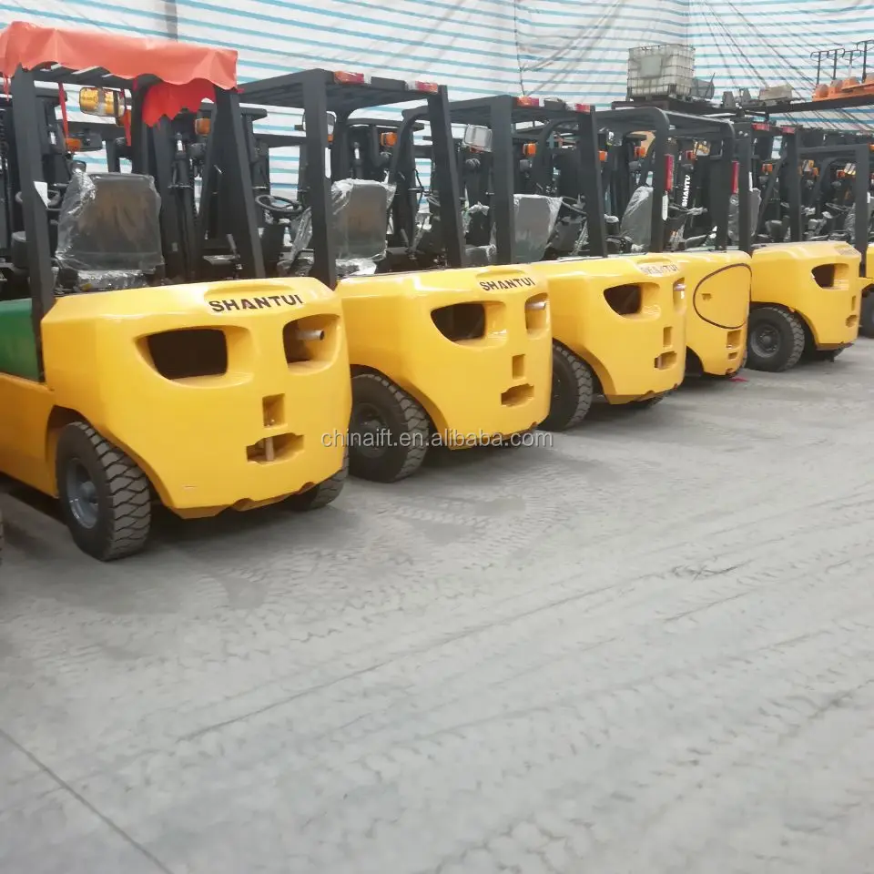 SHANTUI 5 Ton Diesel Forklift - Efficient Container Lifting