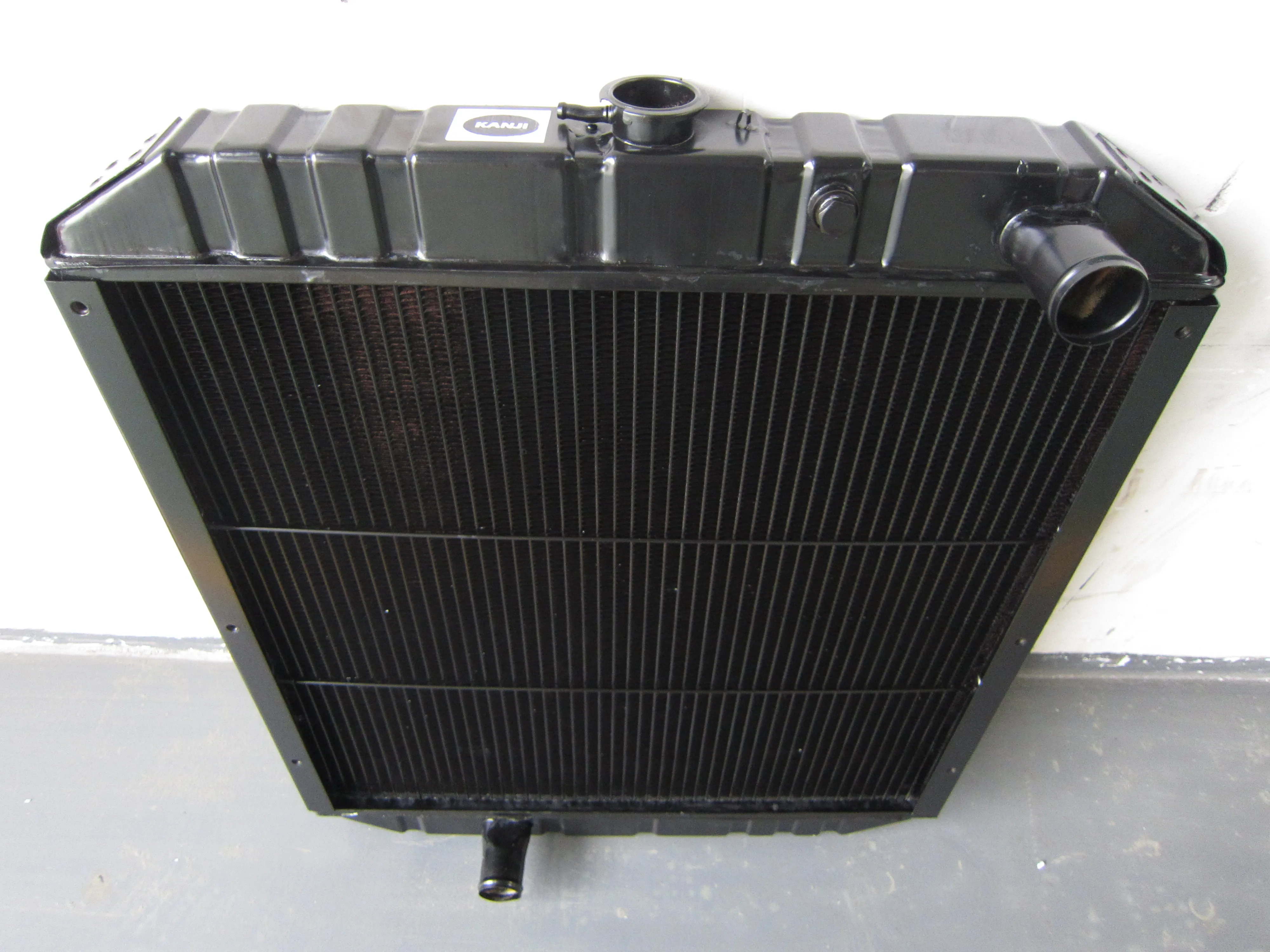 Fuso Fighter Radiator for Mitsubishi - Durable & Efficient